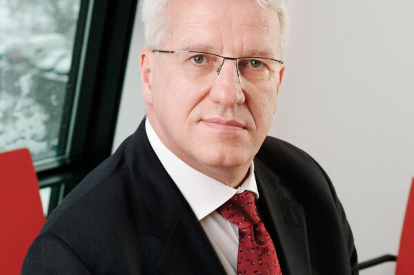 Dr. Jochen Knolle